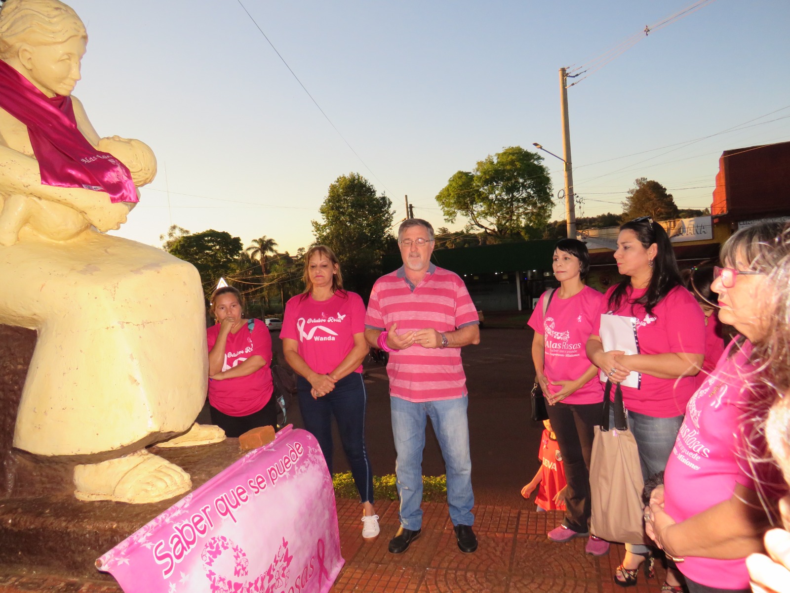 Wanda celebró el mes de concientización sobre el cáncer de mama ...
