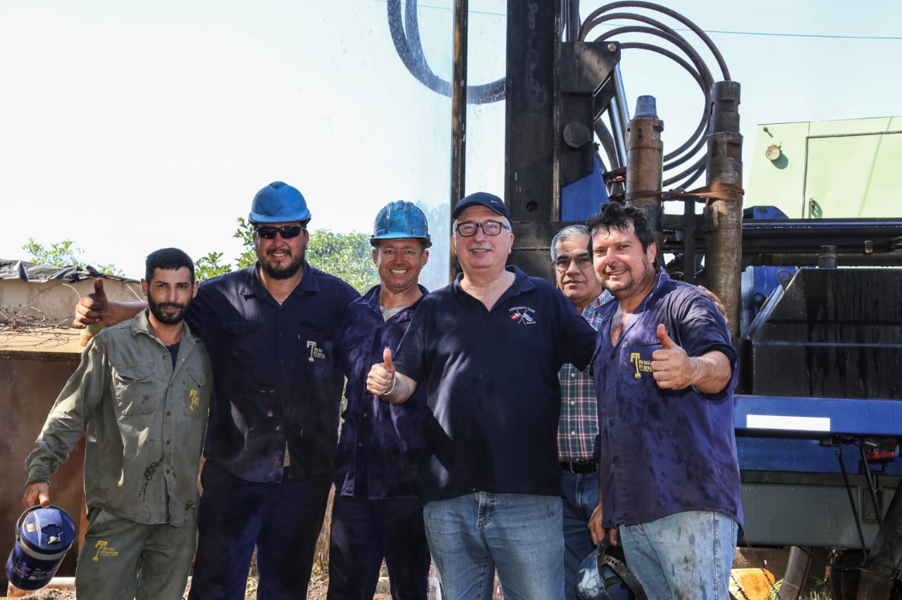 Passalacqua supervisó el pozo perforado en el barrio “El Chogüí” de ...